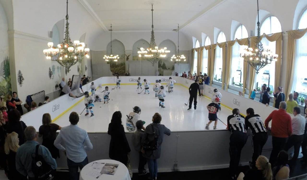 Synthetische Eisbahnen - Glice® Kunststoff Eisfelder aus der Schweiz